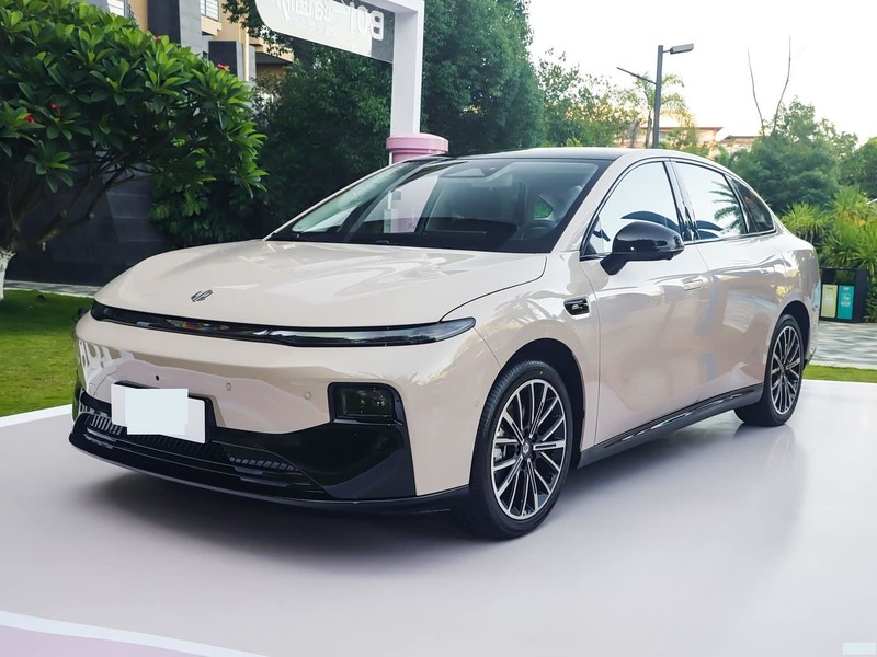 德阳吾悦广场零跑店：零跑B01正价8.98万起可垂询_零跑汽车 零跑B01 2026款 650激光雷达版_汽车新闻-中关村在线