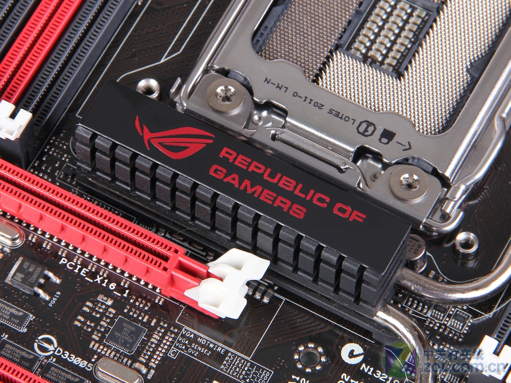 【图】超频王者降临 华硕全新ROG顶级X79曝光 第14页-ZOL主板